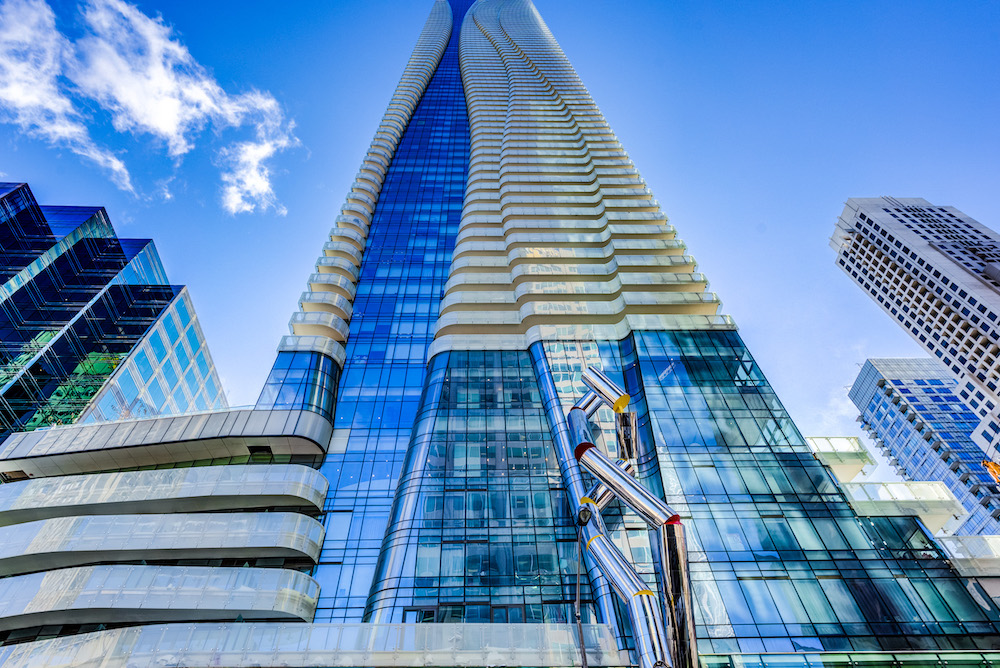 1 Bloor St. E. #515, Toronto - Ipekian Real Estate